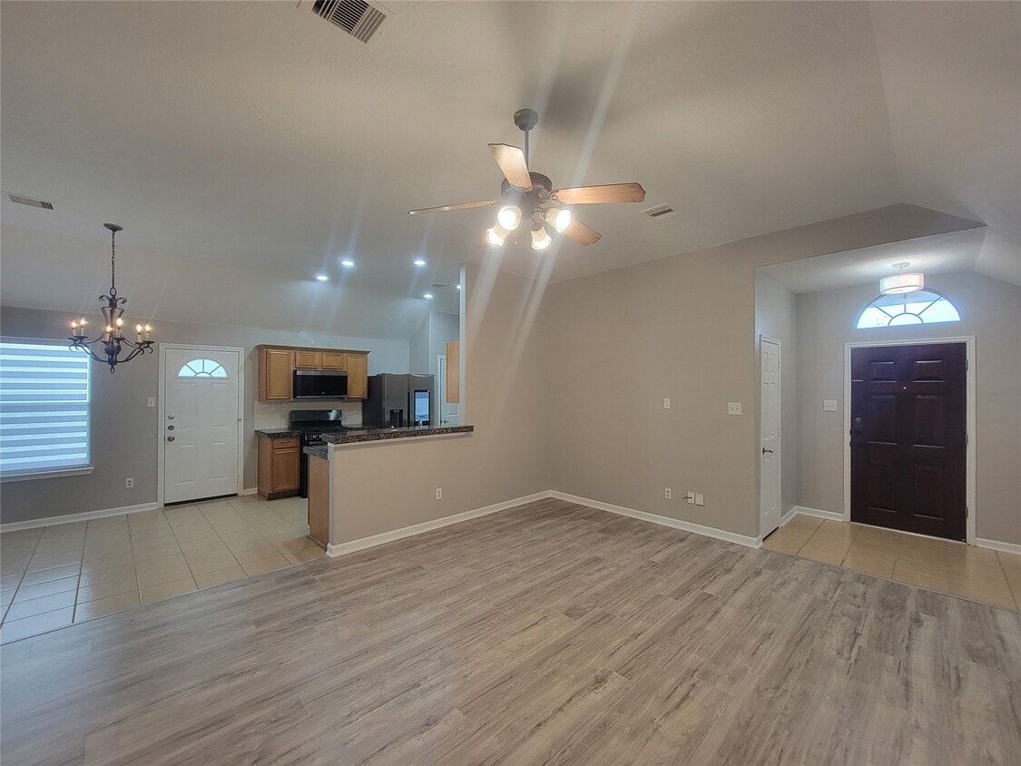 8935 Windfern Trace Dr, Houston, TX 77064 - House Rental in Houston, TX ...