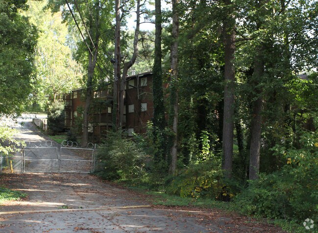 Belvedere Park Apartments for Rent with Hardwood Floors - Decatur, GA ...