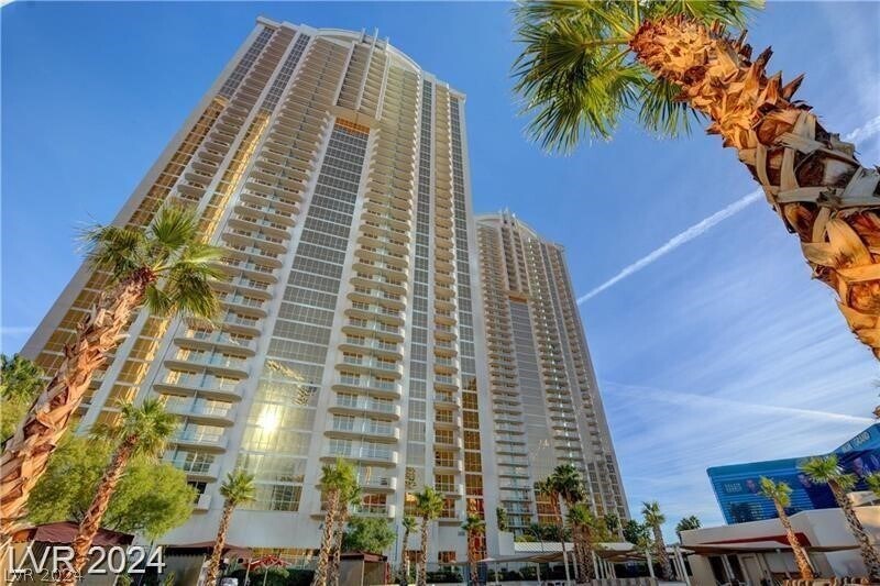 145 E Harmon Ave Unit 3821, Las Vegas, NV 89109 - Condo for Rent in Las ...