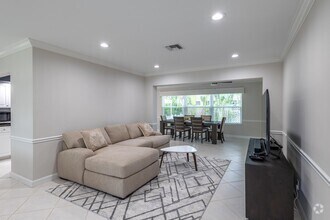 The Sanctuary Apartments for Rent with a Yard - Boca Raton, FL - 1 ...