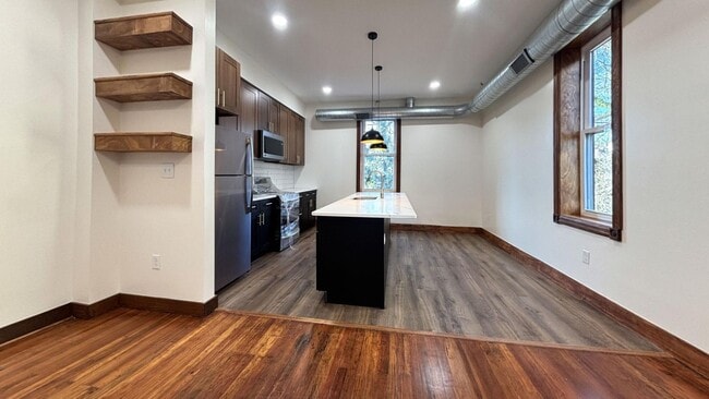 219 Manheim St Unit 2, Philadelphia, PA 19144 - Room for Rent in ...