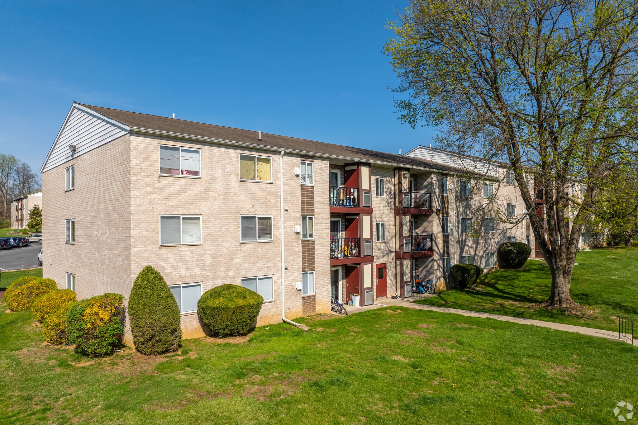 900 Mickley Rd Whitehall Pa 18052