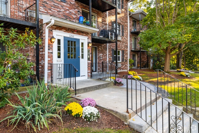 Apartments with Move-In Specials in Sharon MA - 30 Rentals | Apartments.com