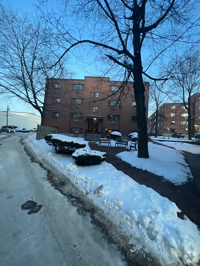 Downtown Watertown Apartments for Rent with Utilities Included ...