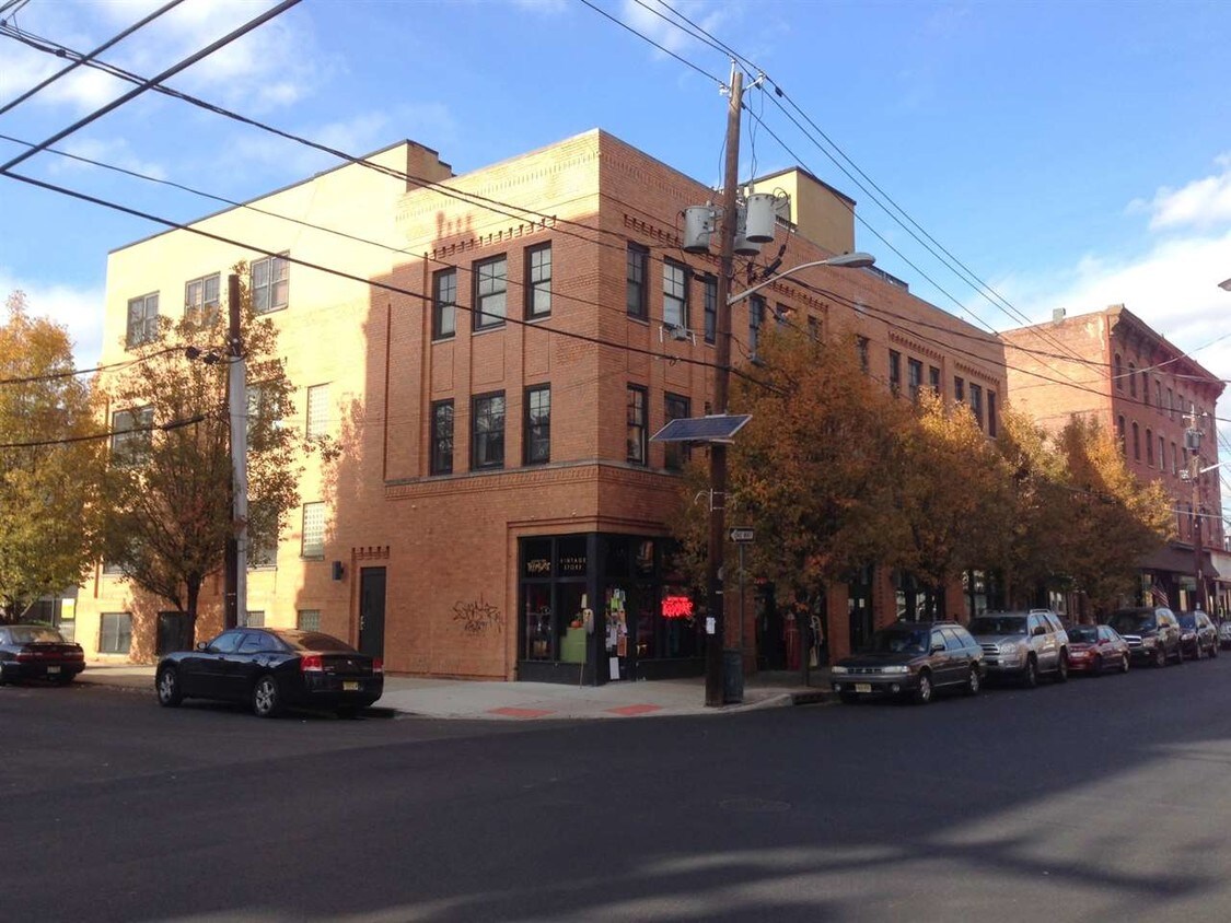 353 Grove St, Jersey City, NJ 07302 - House Rental in Jersey City, NJ ...