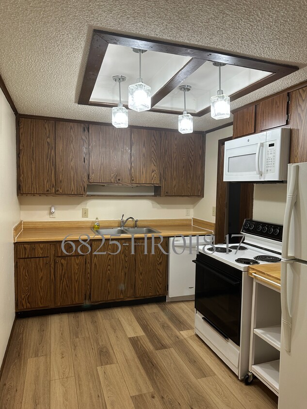 1736 Sunapple Way Unit 1736 Sunapple Way, Columbus, OH 43232 - Condo ...