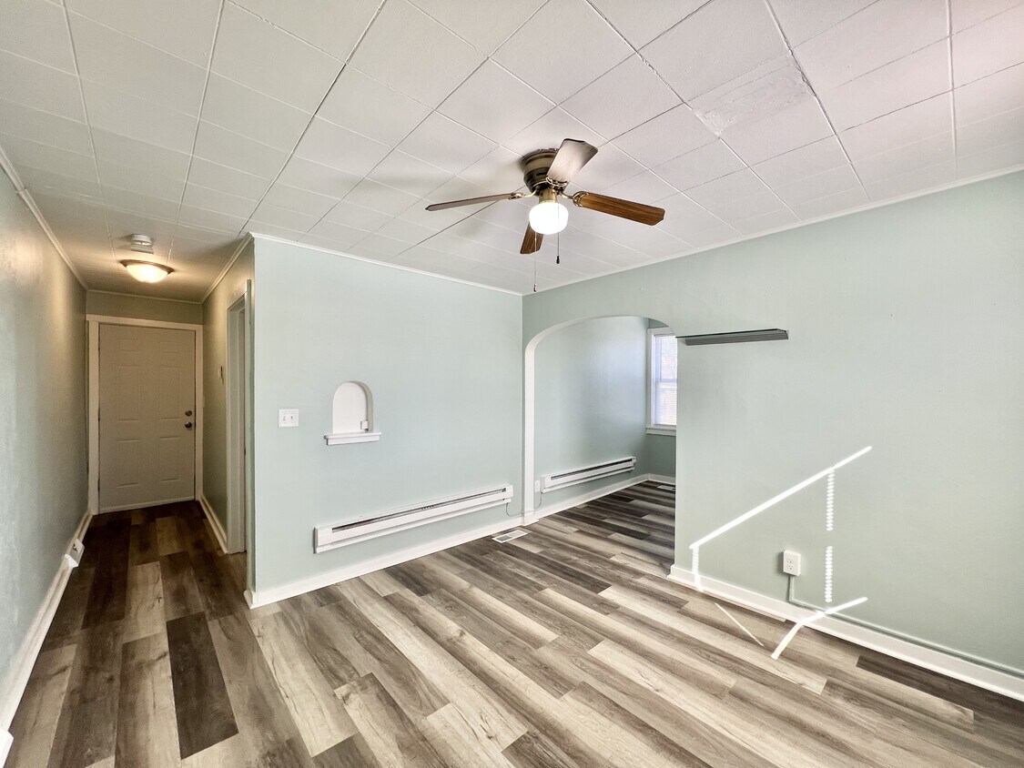 15 Swift St Unit B, Edgerton, WI 53534 | Apartments.com