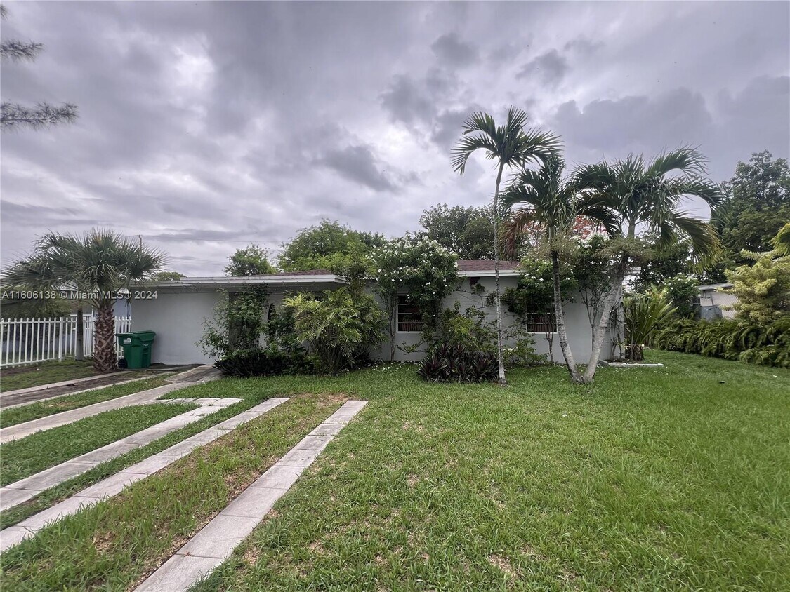 14125 Monroe St, Miami, FL 33176 - House Rental in Miami, FL ...