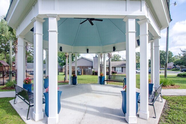 The Cottages at Crowfield - 1398 S University Dr Ladson, SC ...