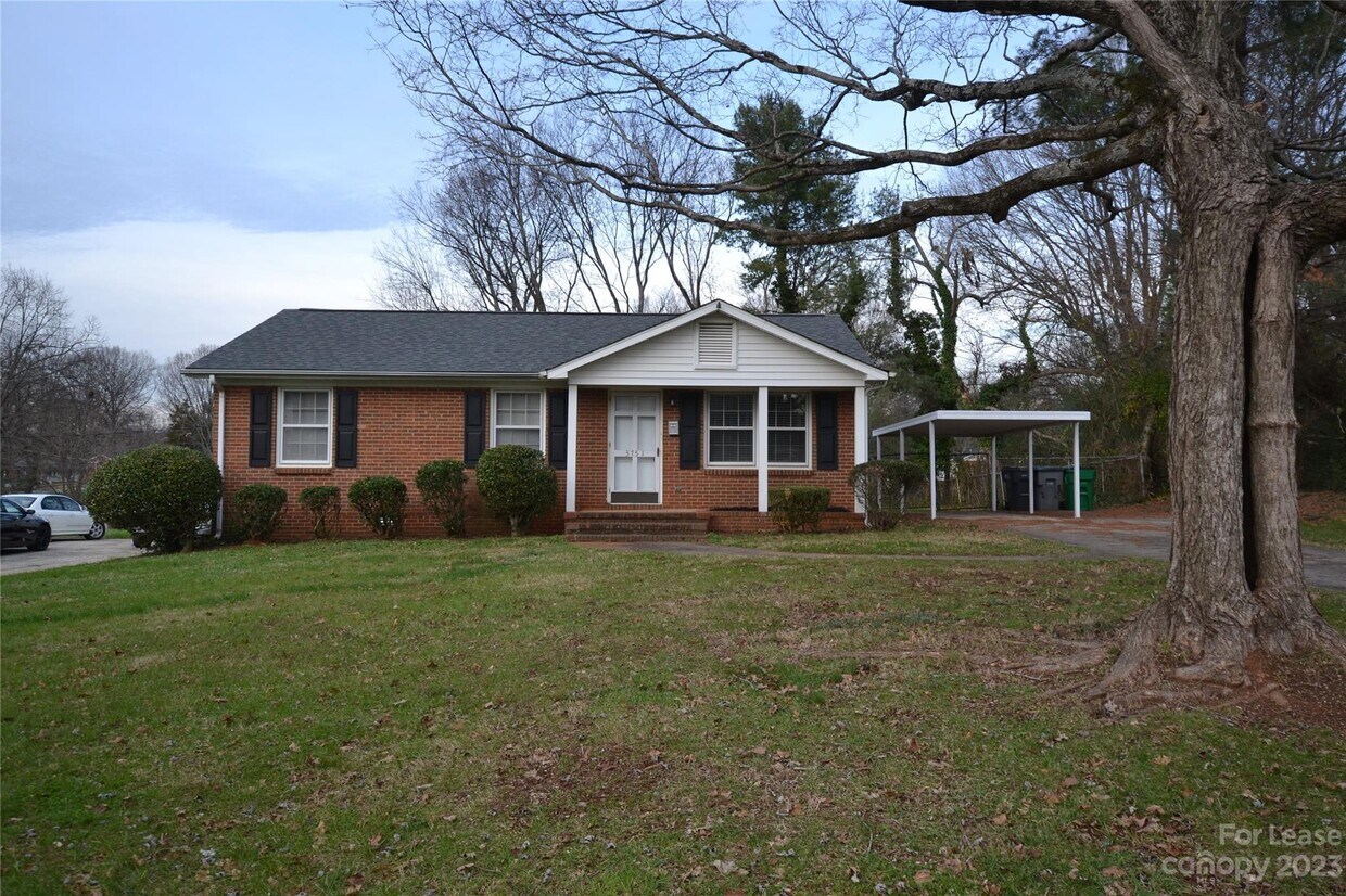 3751 Seaman Dr, Charlotte, NC 28217 - House Rental in Charlotte, NC | Apartments.com