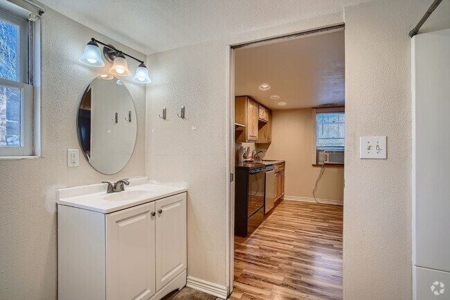 Downtown Golden Apartments for Rent with High Ceilings - Golden, CO ...