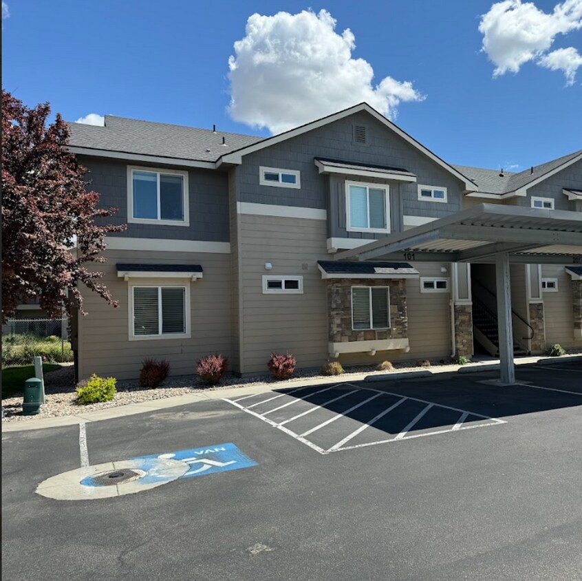 16555 N Amtrust St Unit 201, Nampa, ID 83687 - Room for Rent in Nampa, ID | Apartments.com