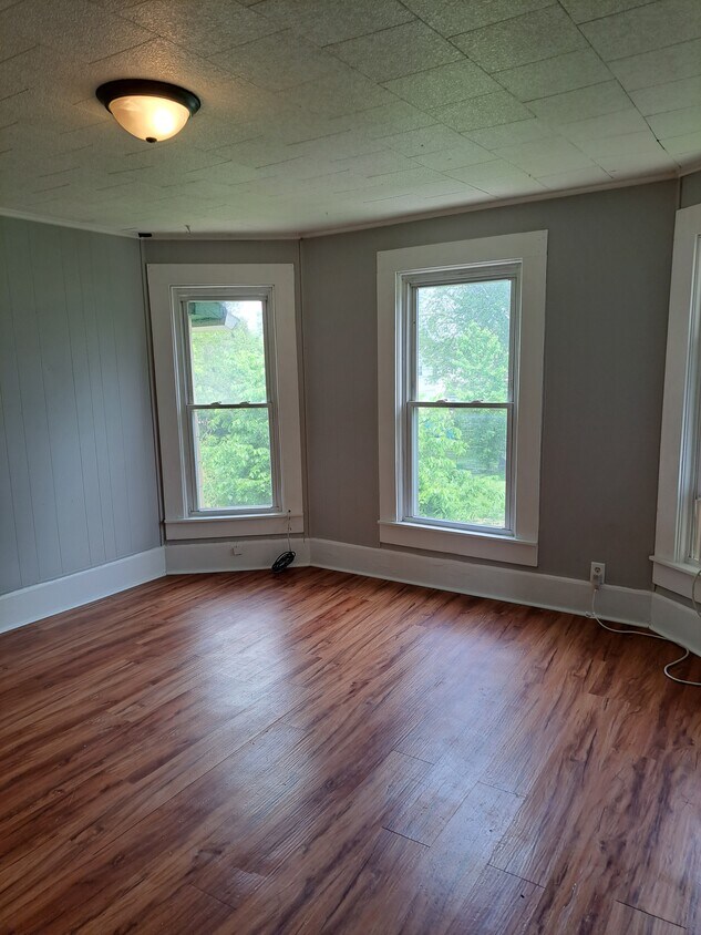 2134 W 2nd St Unit Half -upper, Davenport, IA 52802 - 2134 W 2nd St ...