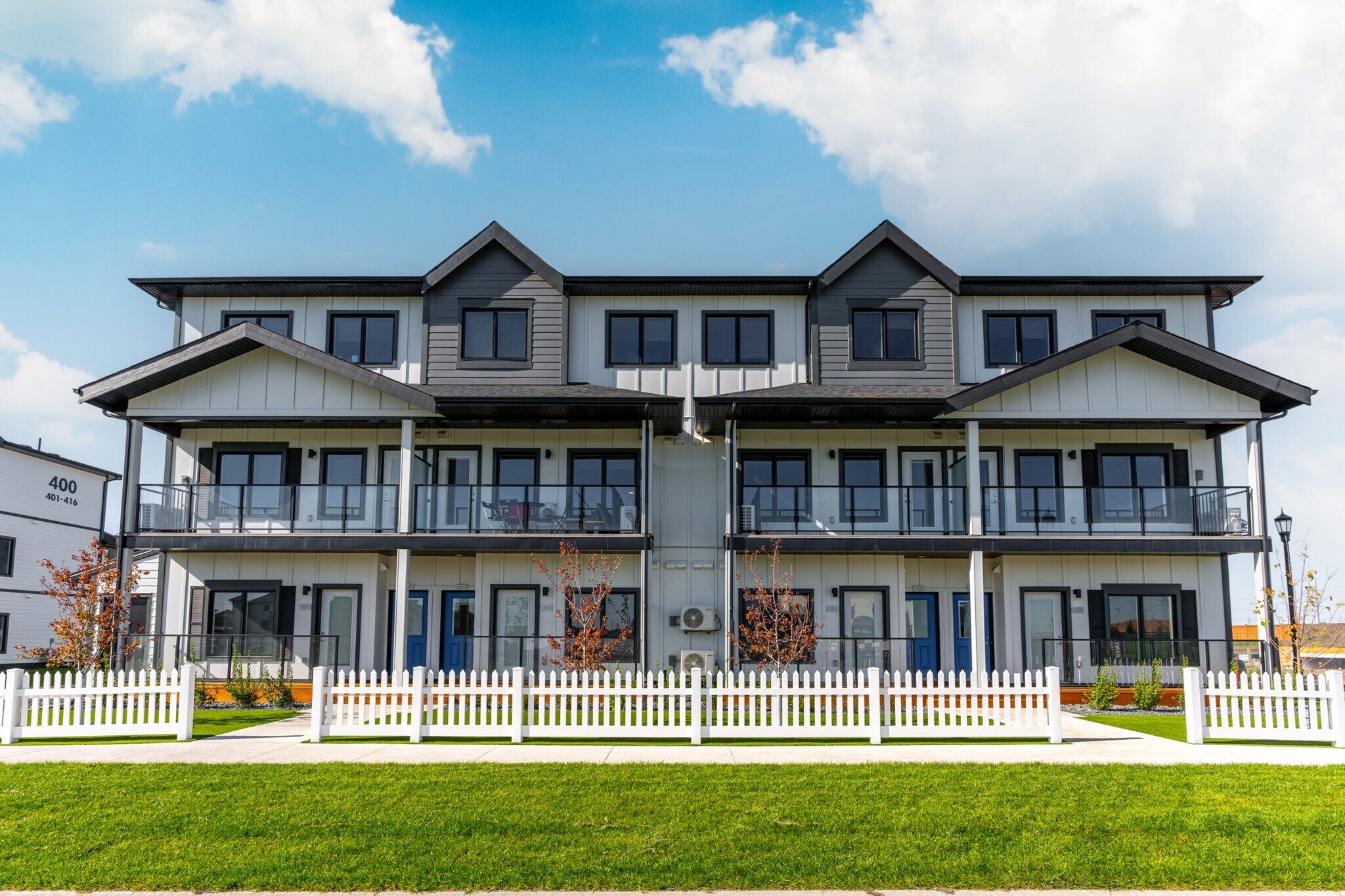 Latitude 49 Townhomes Appartements - 400 Grey Heron Dr Winnipeg, MB ...