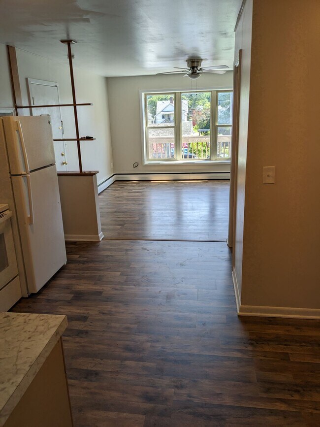 1135 S Washington Ave Unit 1135 S Washington Ave #15, Lansing, MI 48910 ...