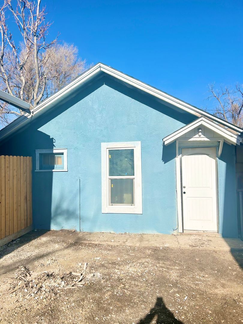 1126 E Moreno Ave Unit 1/2, Colorado Springs, CO 80910 - Room for Rent ...