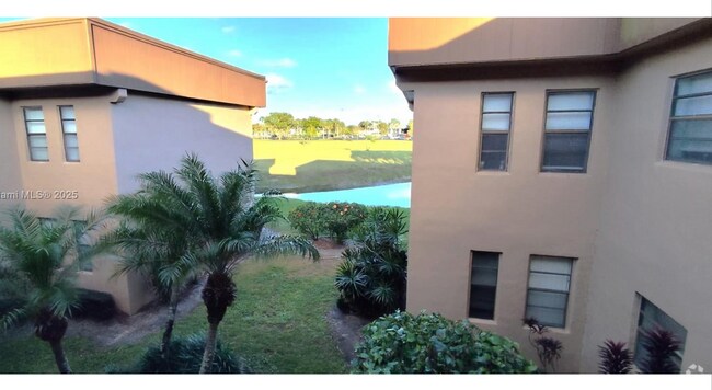 Kings Point Normandy Apartments for Rent with Gym/Fitness Center ...