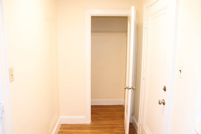 195 Thomas E. Burgin Pkwy Unit 407, Quincy, MA 02169 - Condo for Rent ...