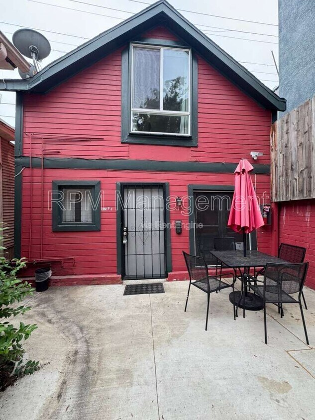 6026 Barton Ave Unit 6026 1/2, Los Angeles, CA 90038 - Room for Rent in ...