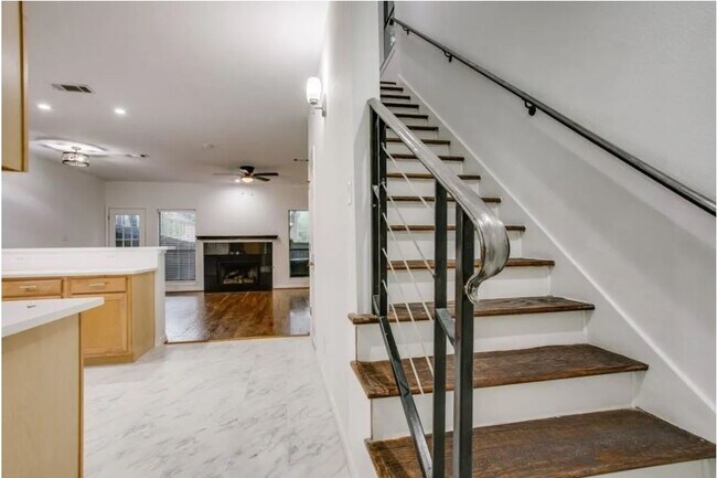 6008 Oram St, Dallas, TX 75206 - House Rental in Dallas, TX ...