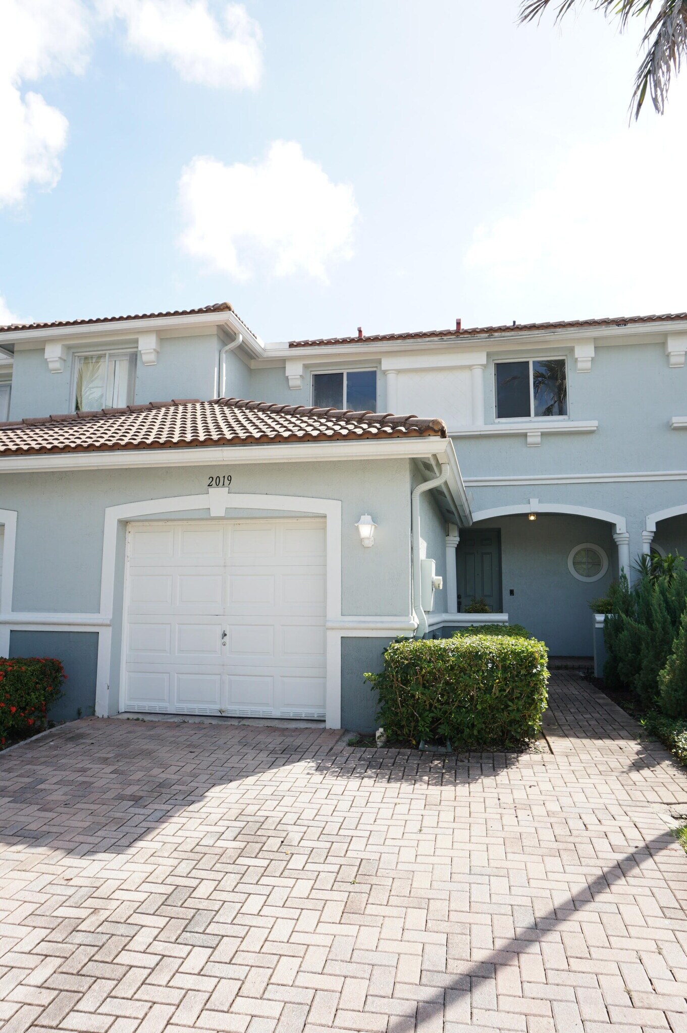 2019 Oakhurst Way, Riviera Beach, FL 33404 - Townhome Rentals in ...