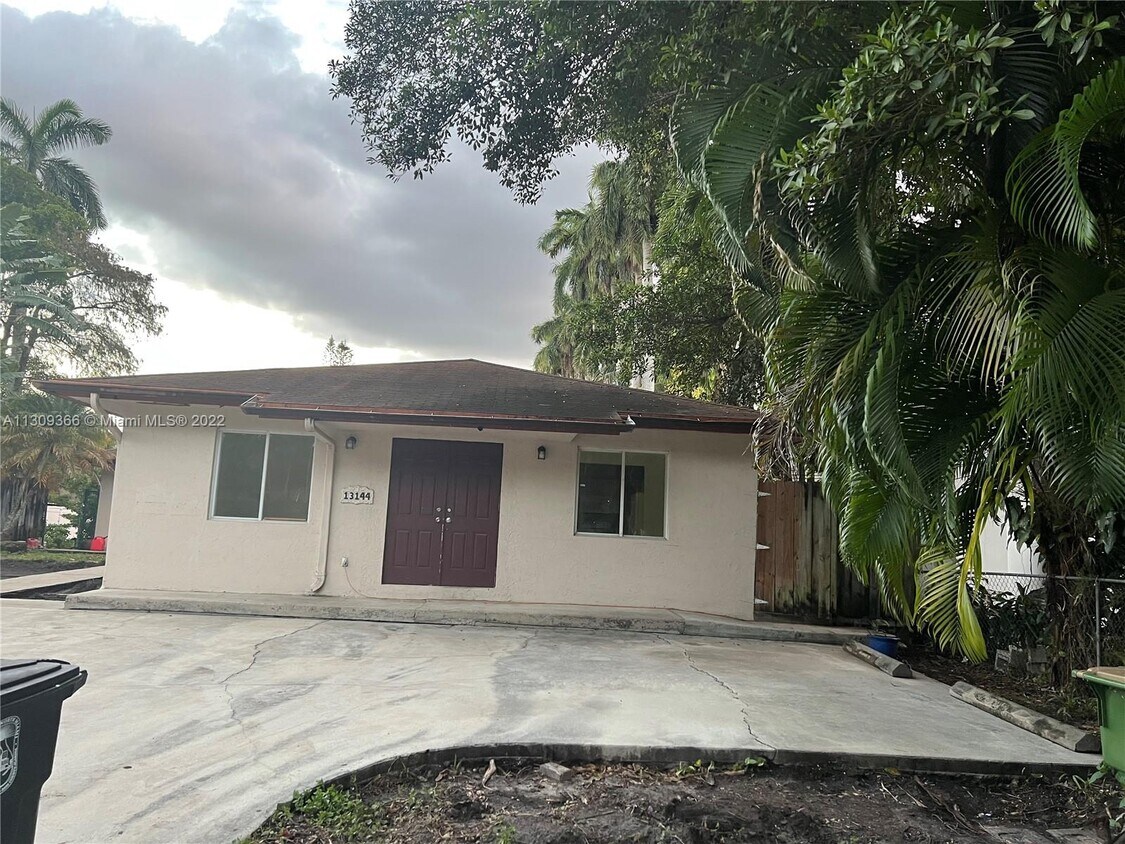 13142-13144 NE 3rd Ct Unit 13144, Miami, FL 33161 - Room for Rent in ...