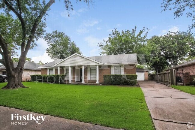 Anna Alea Loft Apartments for Rent - Friendswood, TX - Updated Today ...