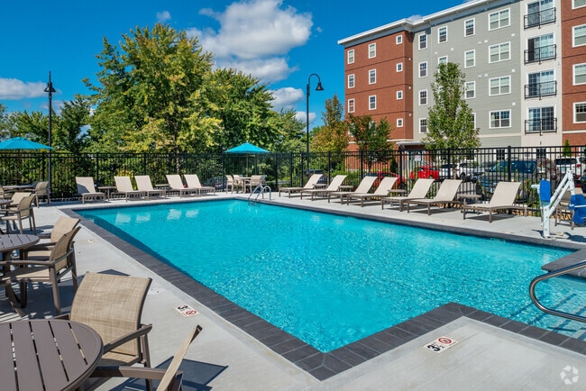 Downtown Manchester Apartments for Rent with a Dog Park - Manchester ...