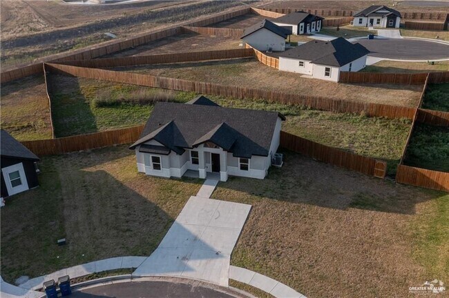 Apartments for Rent with Parking in Heidelberg TX