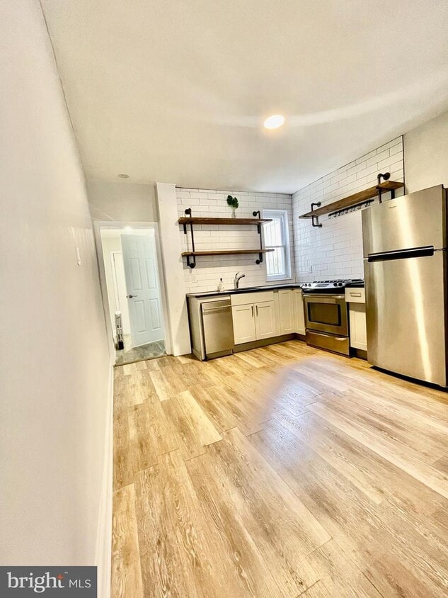 2626 Waterloo St, Philadelphia, PA 19133 - Townhome Rentals in ...