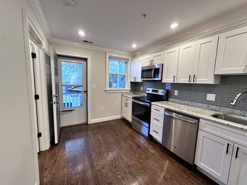 42 Walnut Park Unit 2, Boston, MA 02119 - 42 Walnut Park Boston, MA ...