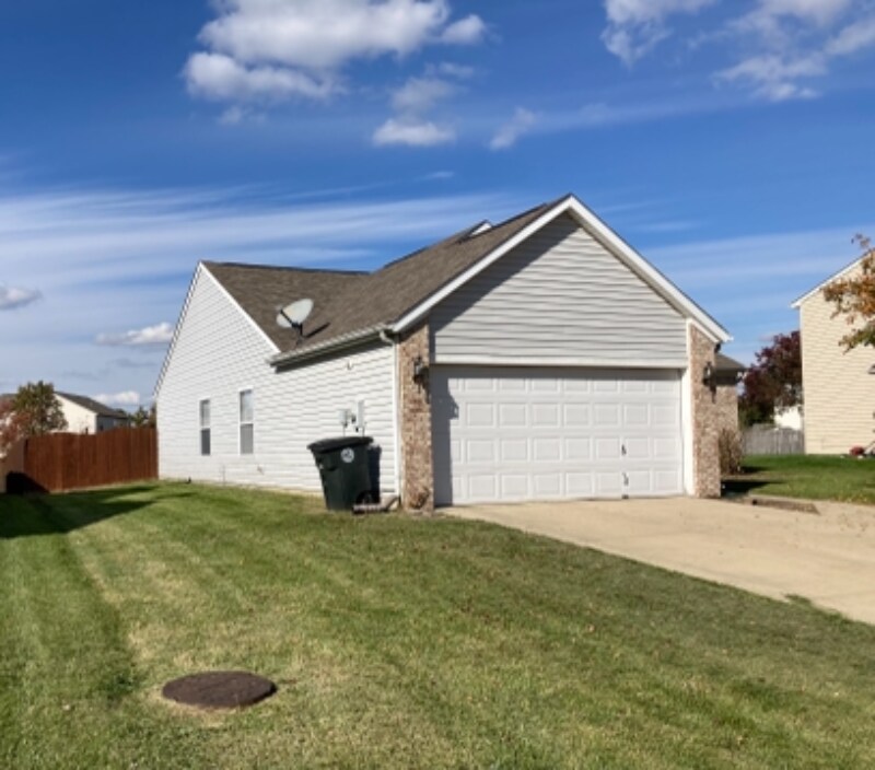 11708 Sinclair Dr, Indianapolis, IN 46235 | Apartments.com
