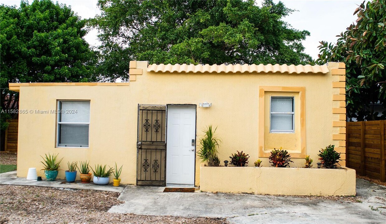 1325 NW 55th St Unit 3, Miami, FL 33142 - Room for Rent in Miami, FL | Apartments.com