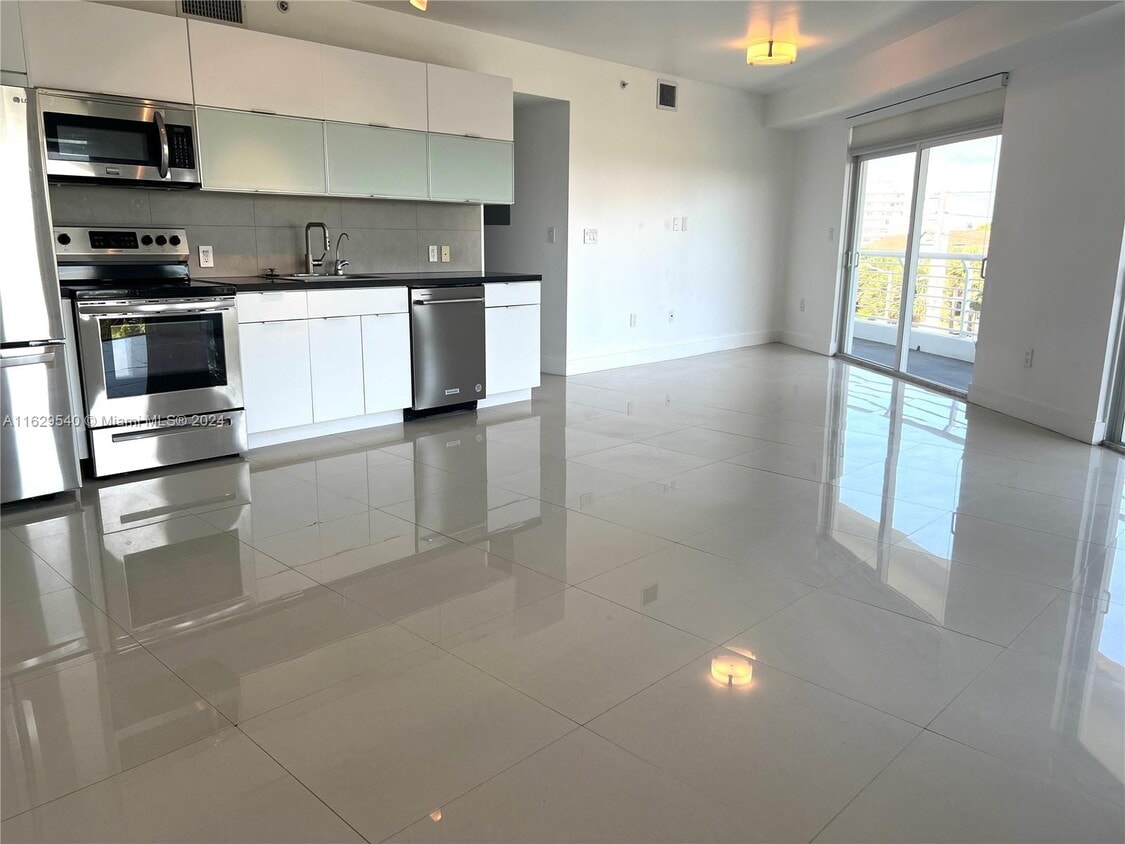 7700 Tatum Waterway Dr Unit 401, Miami Beach, FL 33141 - 7700 Tatum ...