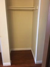 Commodore Regency Apartments Rentals - Los Angeles, CA | Apartments.com