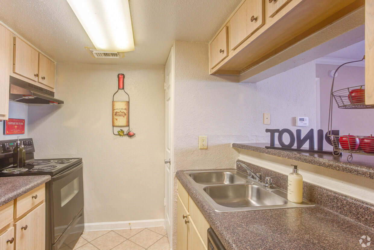 11655 Briar Forest Dr Houston Tx 77077