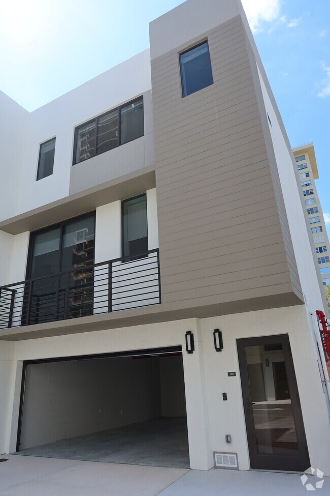 The Towers of Quayside Loft Apartments for Rent - Miami, FL - 1 Rentals | Apartments.com