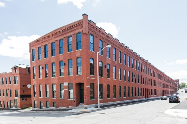 Junction Shop Lofts Rentals - Worcester, MA | Apartments.com