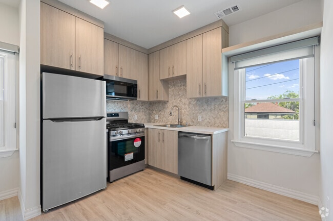 Poverty Ridge Historic District Apartments for Rent - Sacramento, CA ...