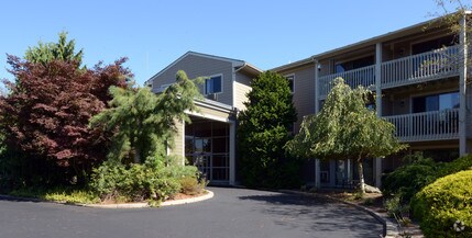 Villa Del Rio Rentals - Warwick, RI | Apartments.com