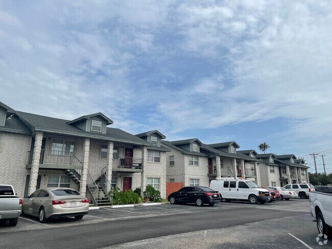 Apartments for Rent with Air Conditioning in Santa Cruz TX - Page 2
