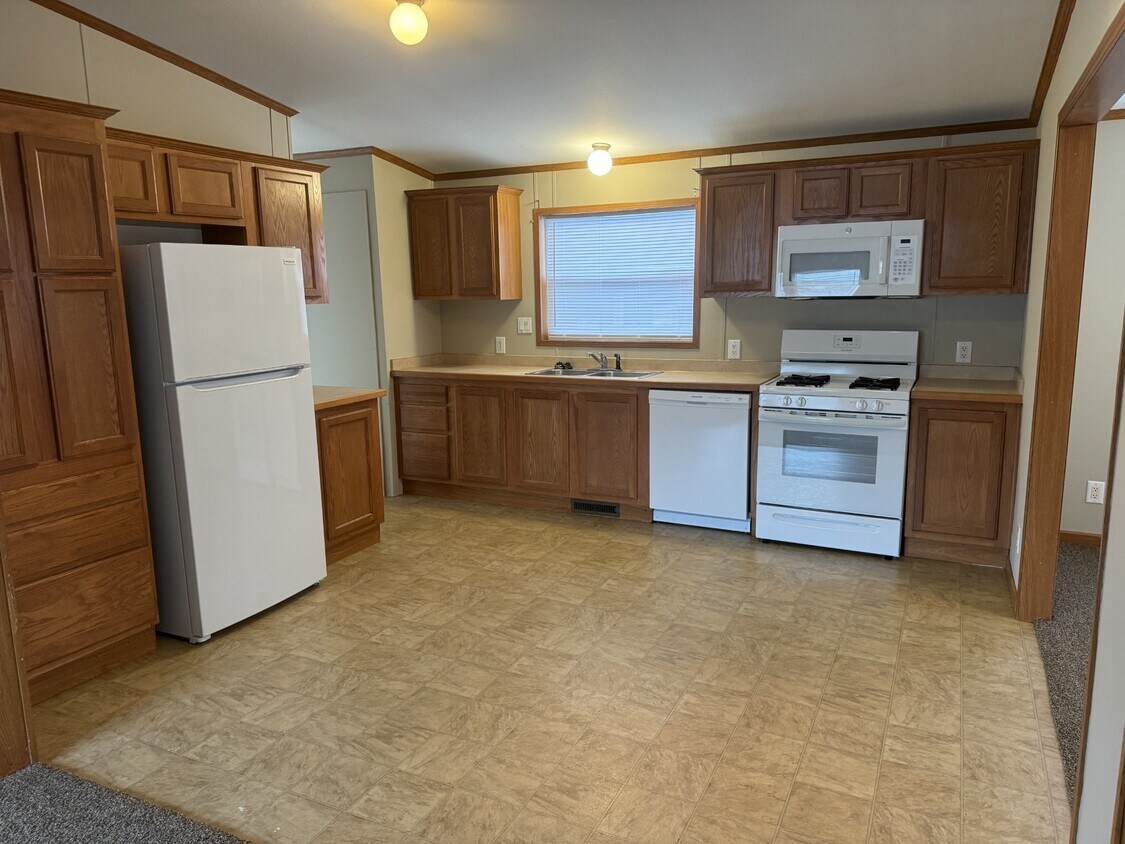 8033 Harbour Cv, Ira, MI 48023 - House Rental in Ira, MI | Apartments.com