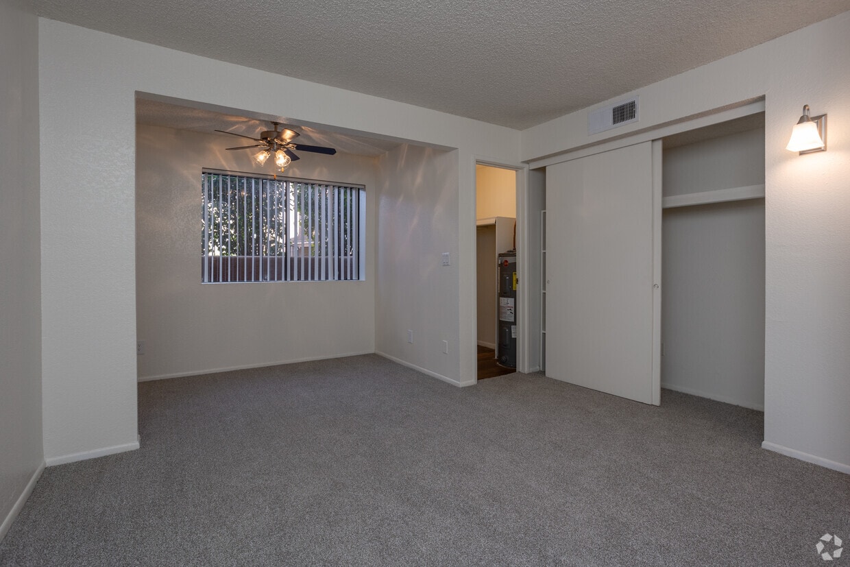 Catalina Crossing Apartments - 9095 N Oracle Rd Oro Valley, AZ 85704 ...