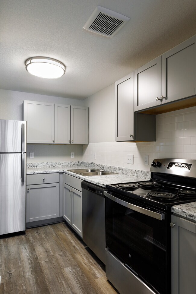River Walk Apartments - Apartments in Wichita, KS | Apartments.com