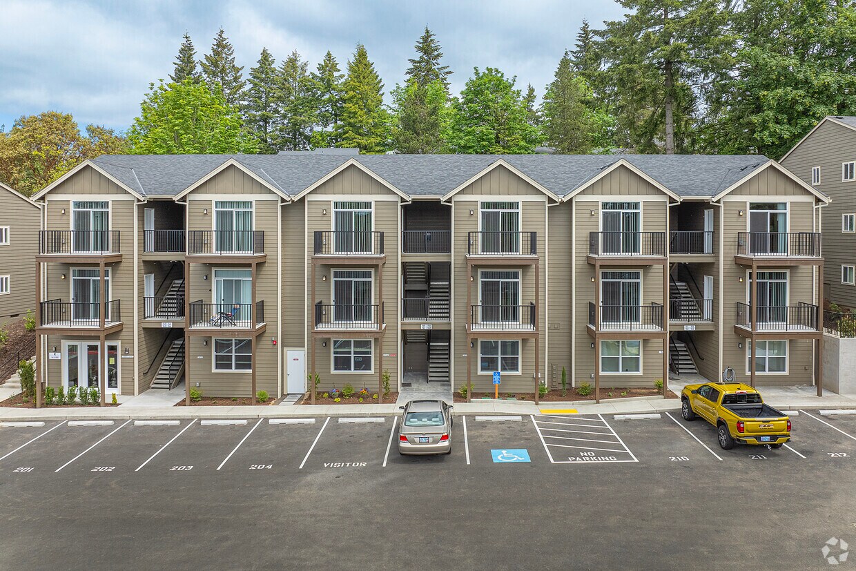 Cedar Square - Apartments in Portland, OR | Apartments.com