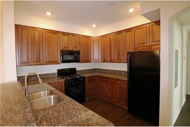 Santa Barbara Luxury Apartment Homes - 606 S Riverside Ave Rialto, CA ...