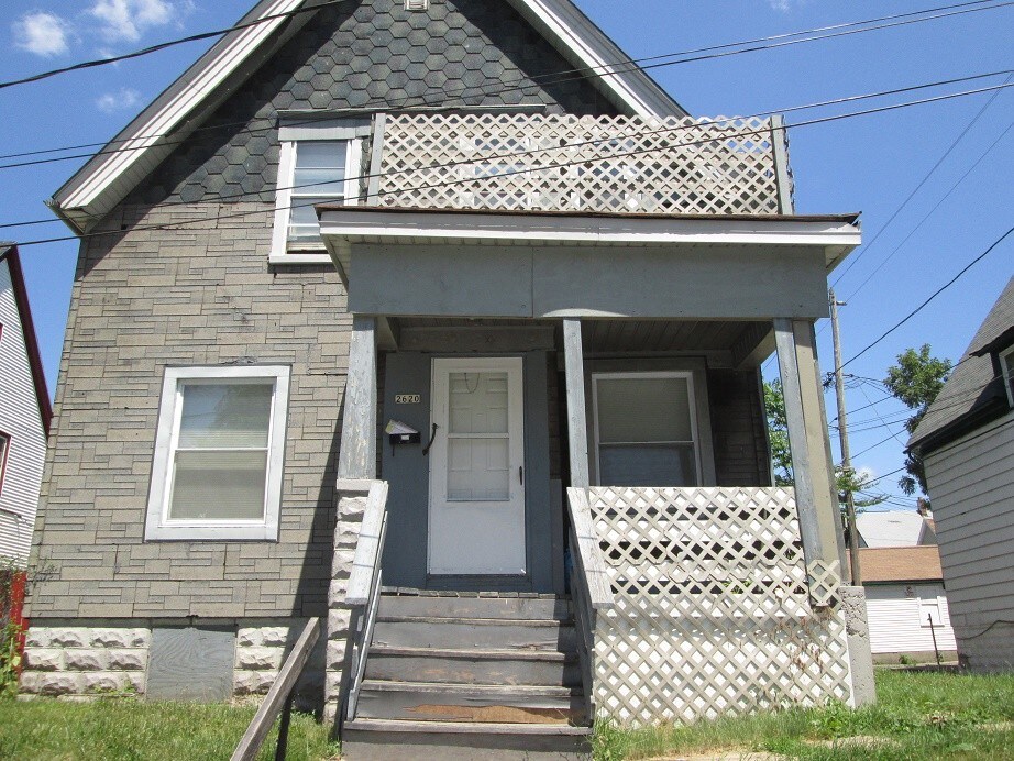 2620A W Locust St, Milwaukee, WI 53206 - Room for Rent in Milwaukee, WI ...
