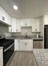 Del Mar Manor Apartments for Rent with a Swimming Pool - Fresno, CA ...