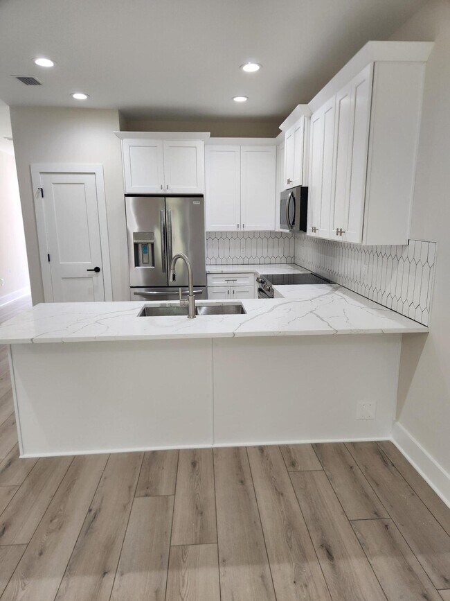 366 Cloverdale Blvd, Fort Walton Beach, FL 32547 - Townhome Rentals in Fort Walton Beach FL ...