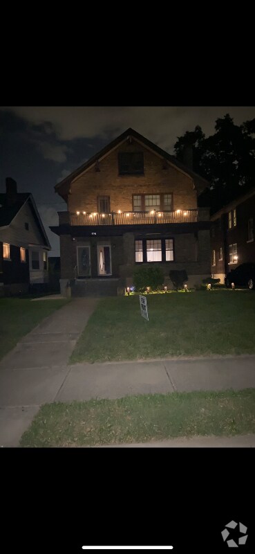 New Stephen Kemper Farm Apartments for Rent with Hardwood Floors ...